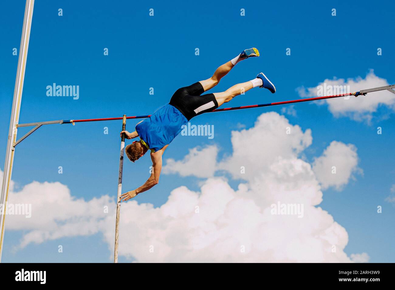 Pole vaulter jump hi-res stock photography and images - Alamy