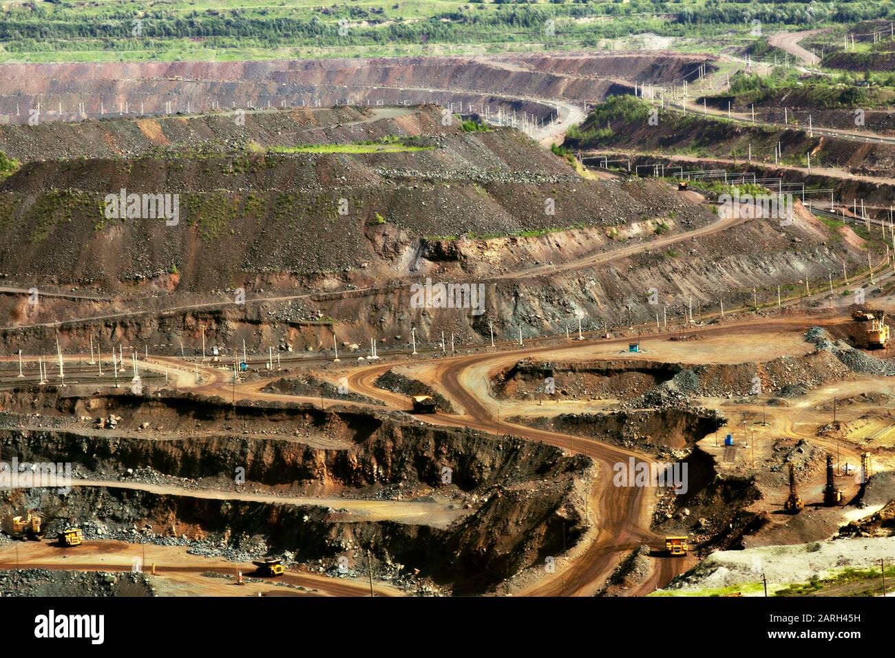 Large mining quarry extraction hi-res stock photography and images - Alamy