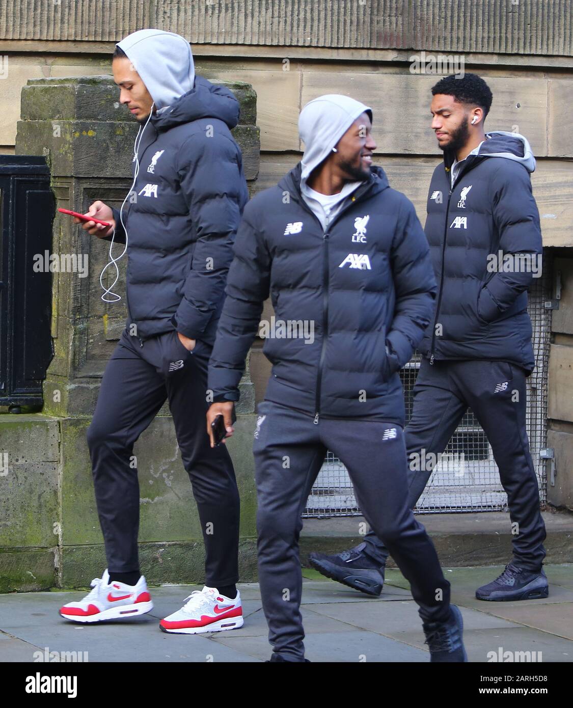 LIVERPOOL,UK LIVERPOOL FC CROWD MAYHEM CREDIT IAN FAIRBROTHER/ALAMY ...