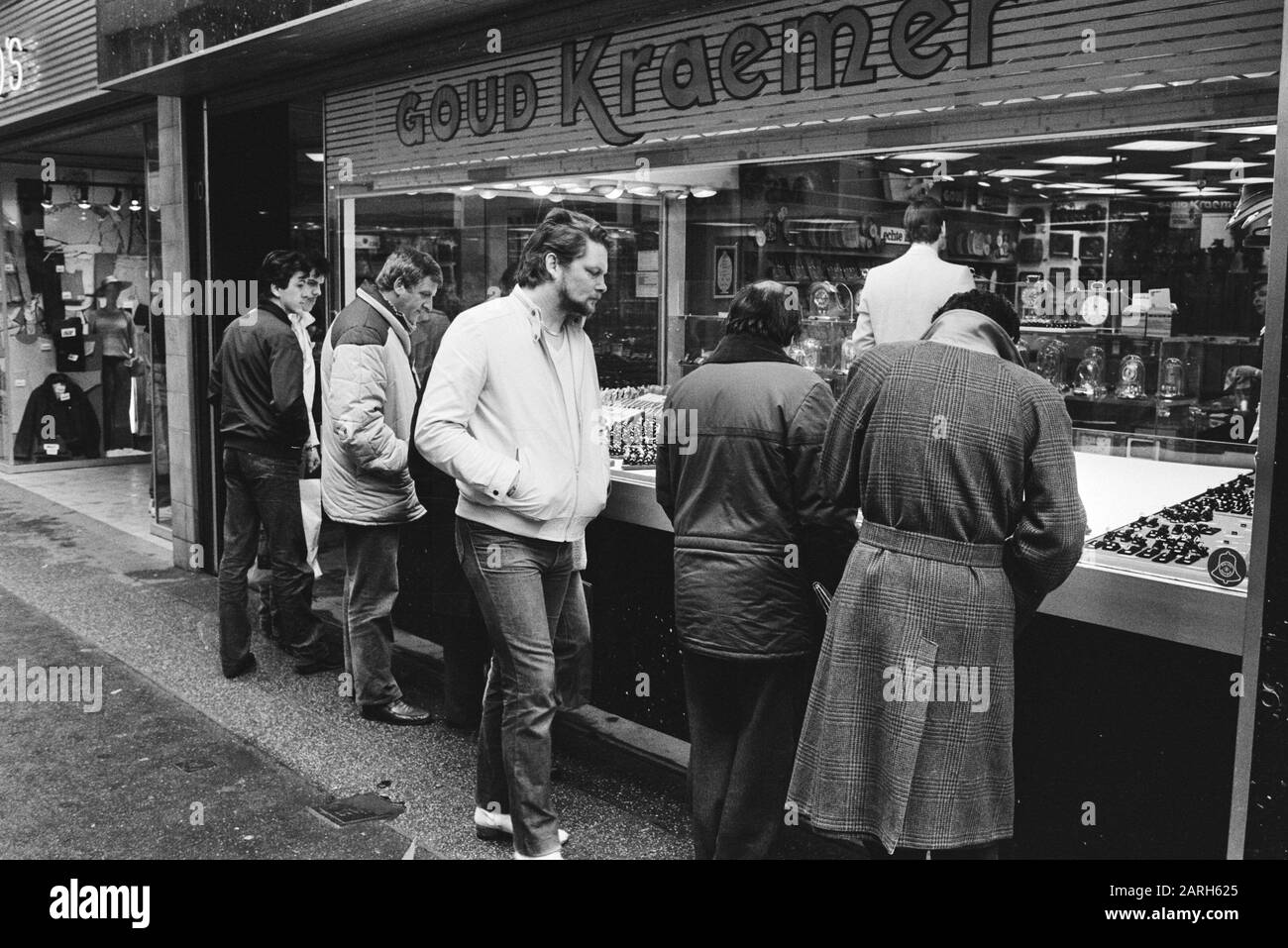 High street shop window Black and White Stock Photos & Images - Alamy