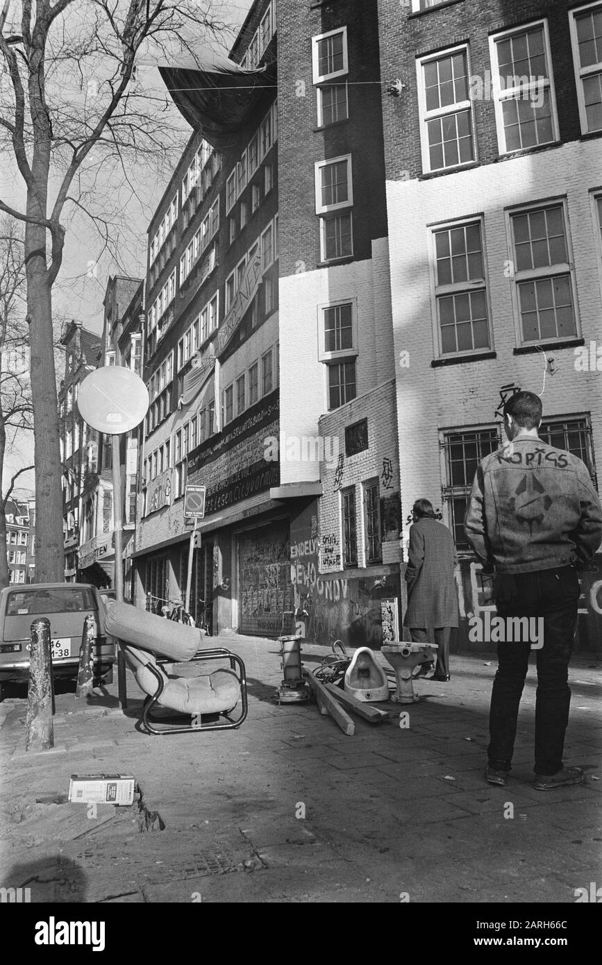 Shoppers evacuation Black and White Stock Photos & Images - Alamy