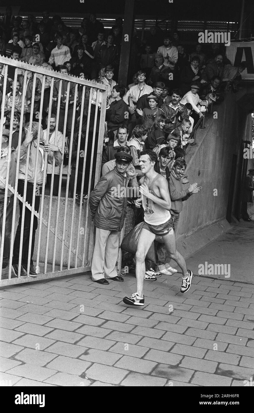 Winner kevin forster upon entering hi-res stock photography and images ...