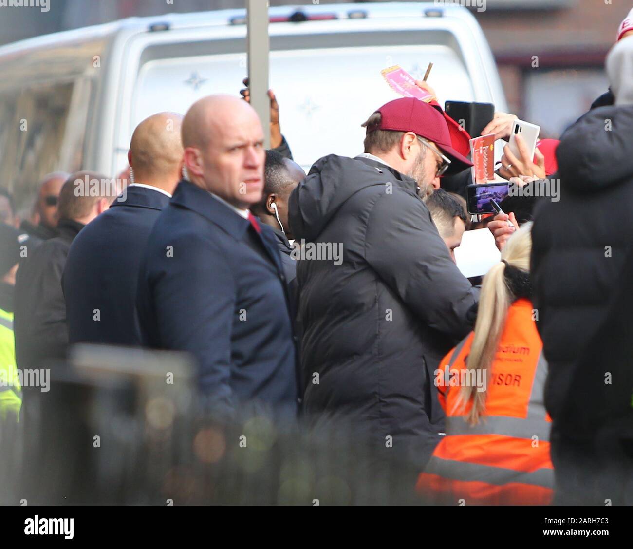 LIVERPOOL,UK LIVERPOOL FC CROWD MAYHEM CREDIT IAN FAIRBROTHER/ALAMY ...
