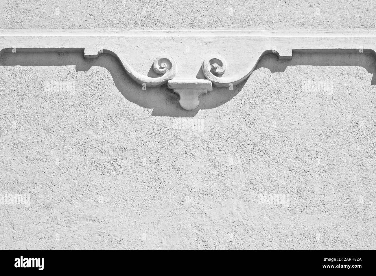 Classical plaster frame against a wall - concept image with copy space ...