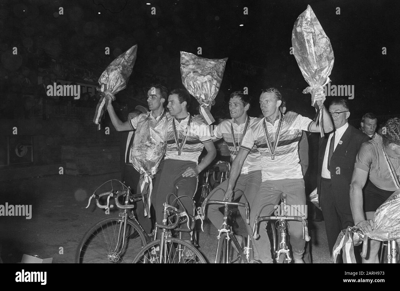 World Championships Cycling on the track. The Russian team on stage ...