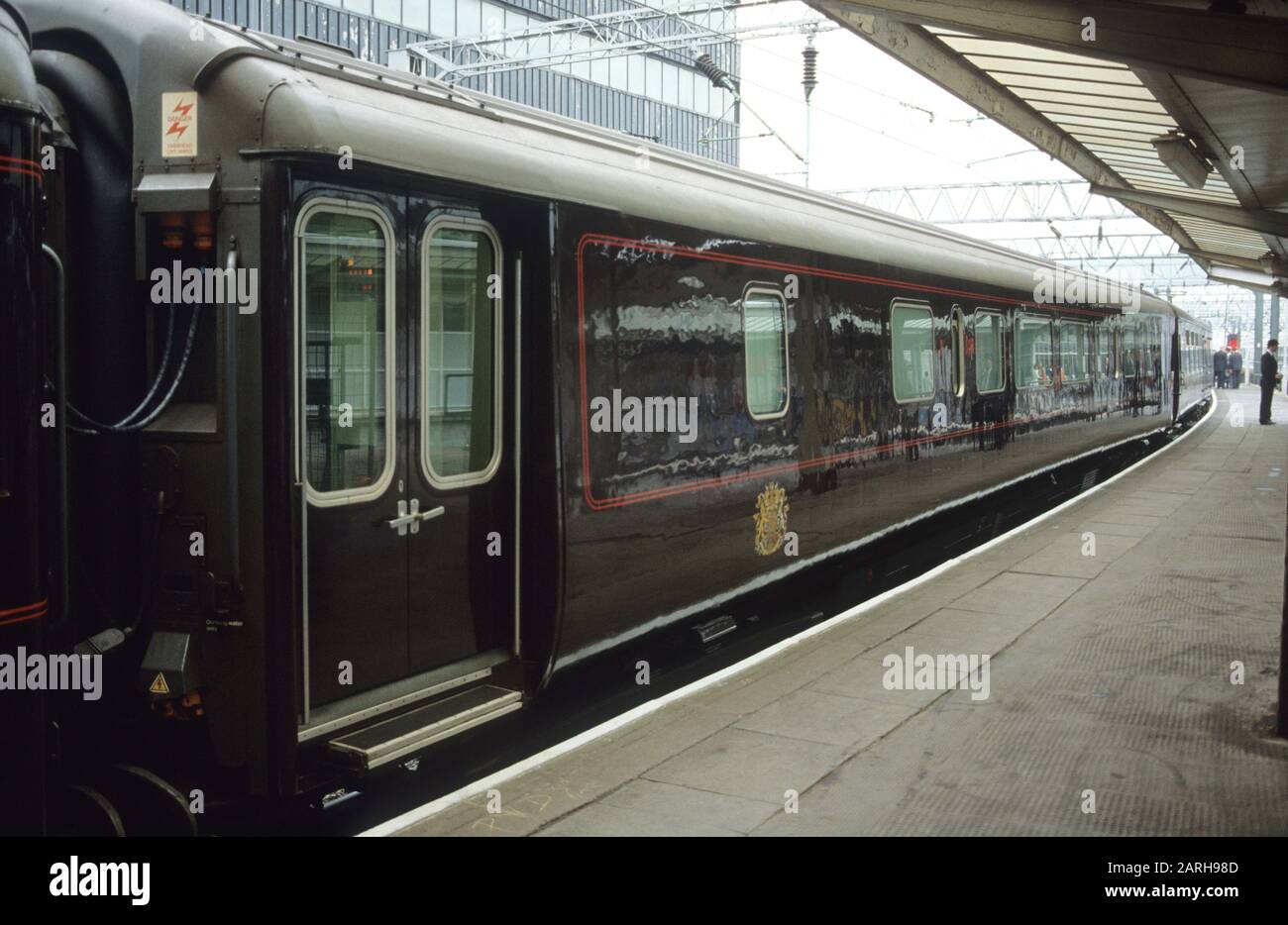 Queen elizabeth engagement hi-res stock photography and images - Alamy
