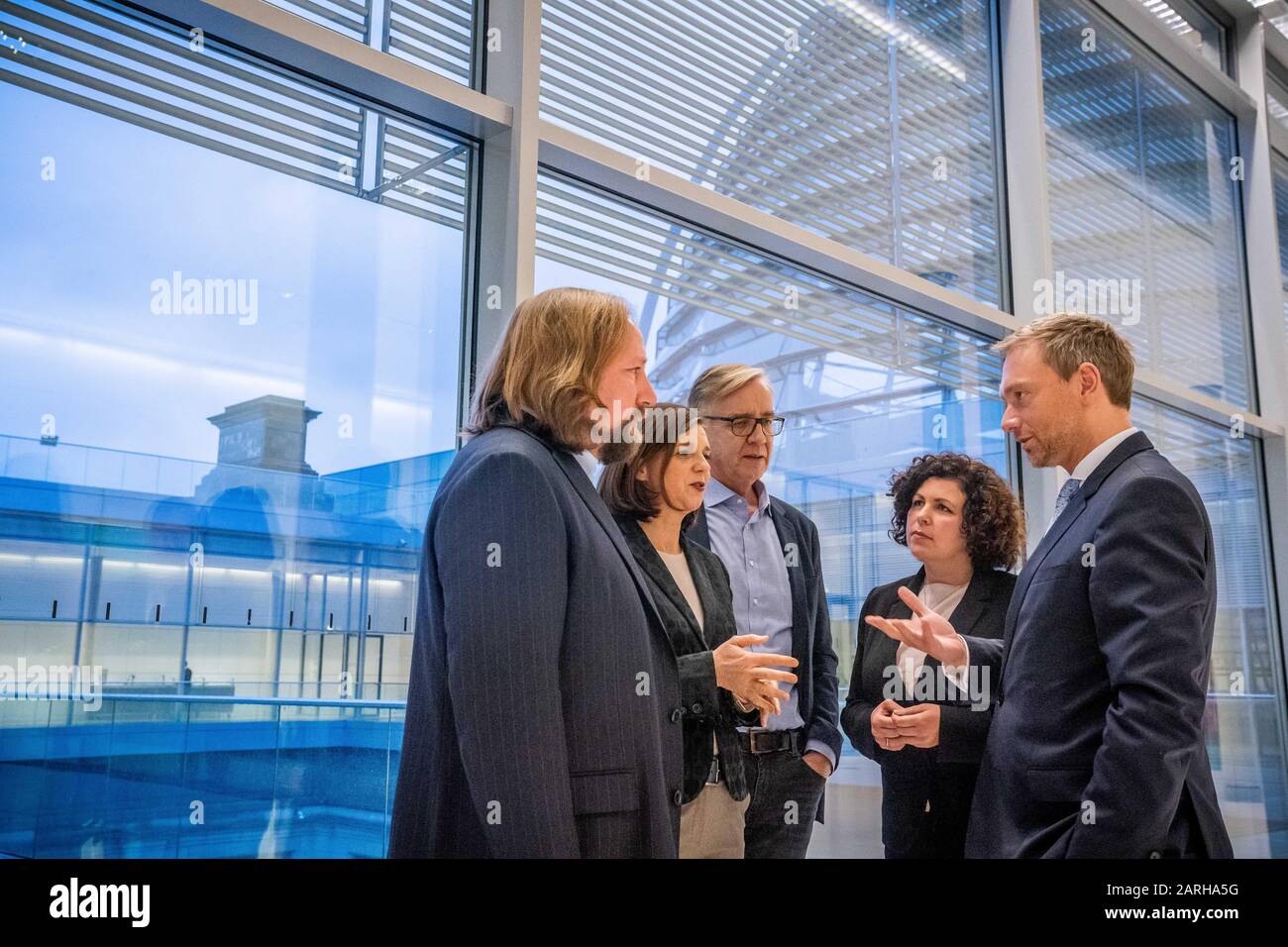 Ali lindner hi-res stock photography and images - Alamy