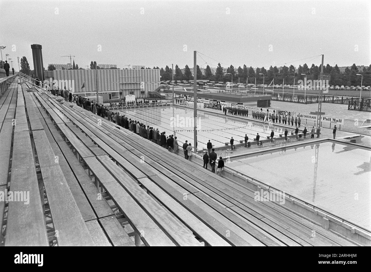 Swimming pool Den Hommel in Utrecht, number 27a Toni Heukels Date: June ...