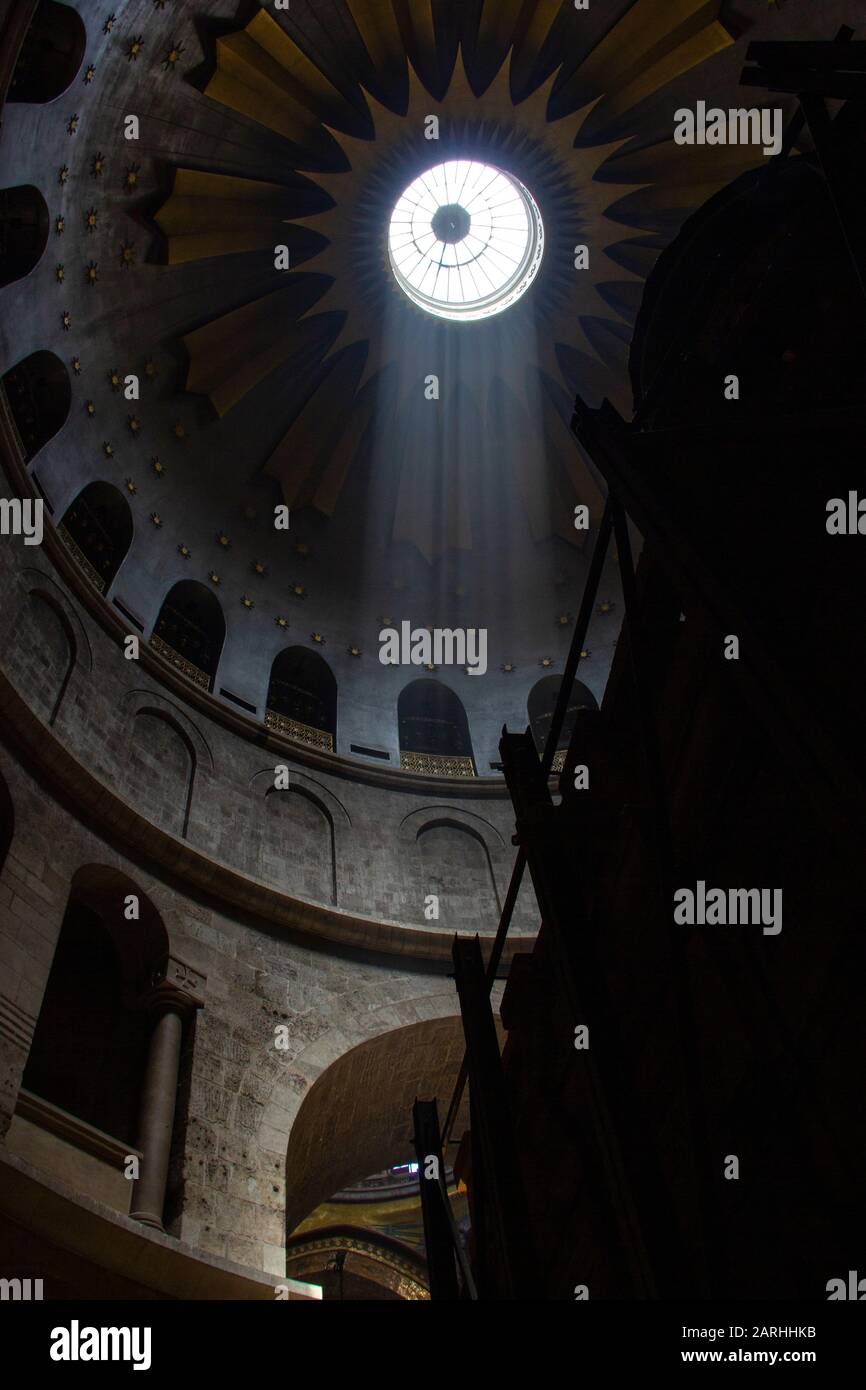 Oculus in the dome of the Church of the Holy Sepulchre, Jerusalem Stock ...