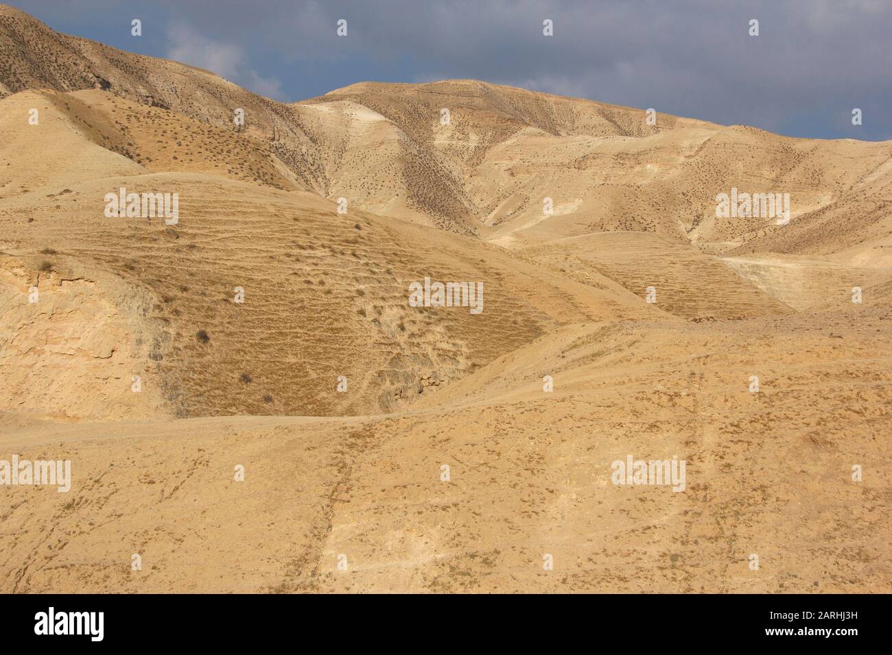 Desert hills hi-res stock photography and images - Alamy