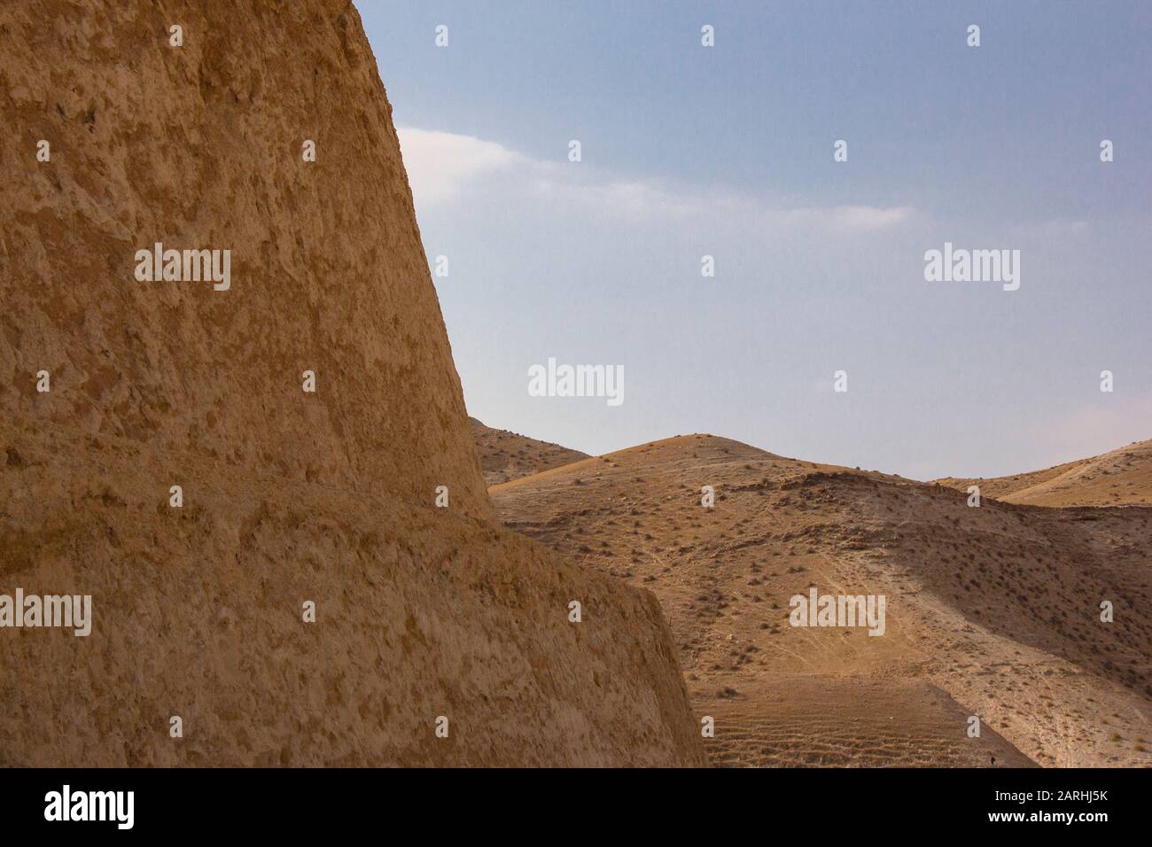 Desert hills hi-res stock photography and images - Alamy