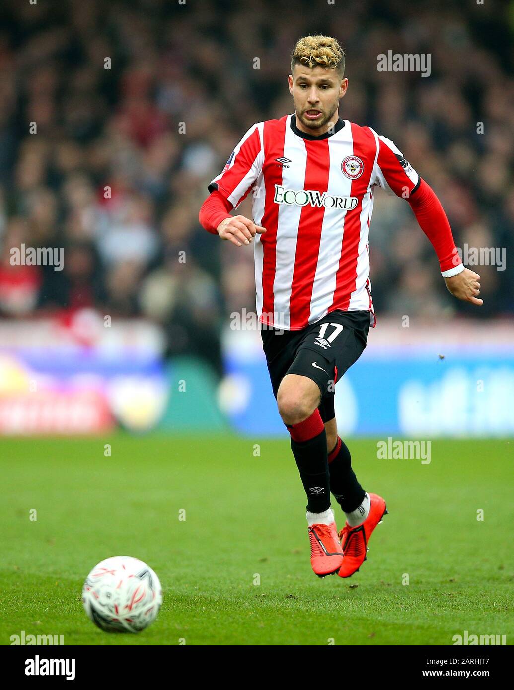Brentford's Emiliano Marcondes Stock Photo - Alamy