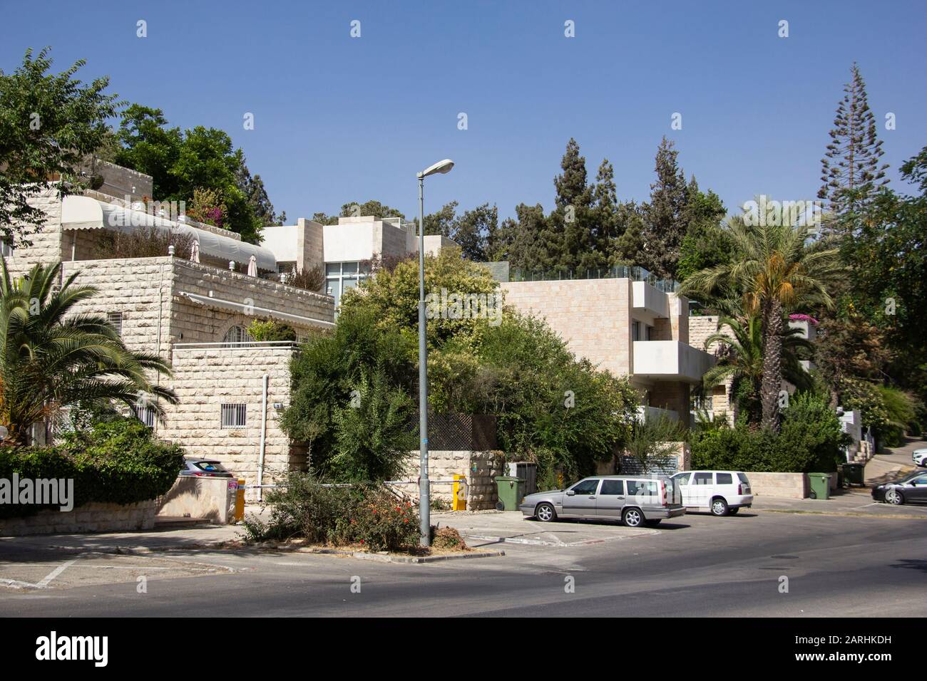 Jerusalem houses hi-res stock photography and images - Alamy