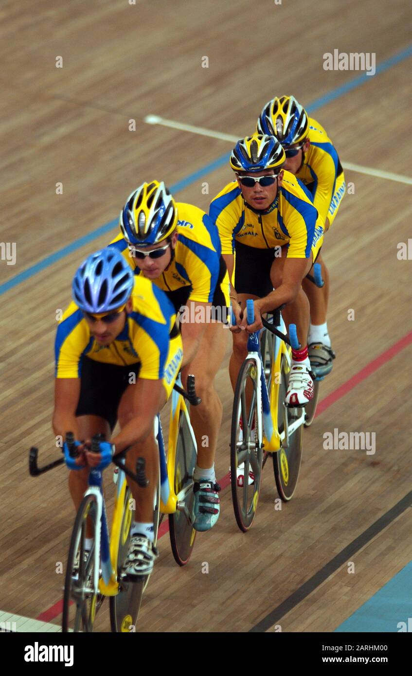 Cycling olympic games 2004 hi-res stock photography and images - Alamy