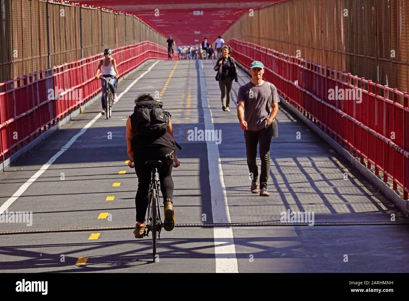 Williamsburg bridge walkway hi-res stock photography and images - Alamy