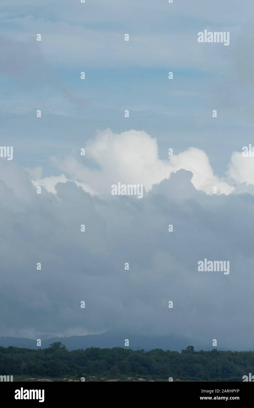 Lanscape with cloudy sky, Senanayake Samudraya, Sri Lanka Stock Photo ...