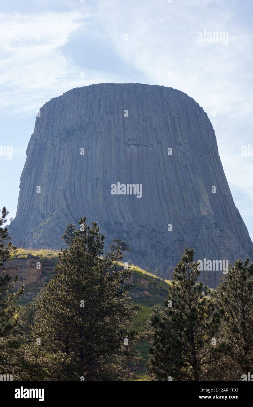 Devils tower igneous rocks hi-res stock photography and images - Alamy