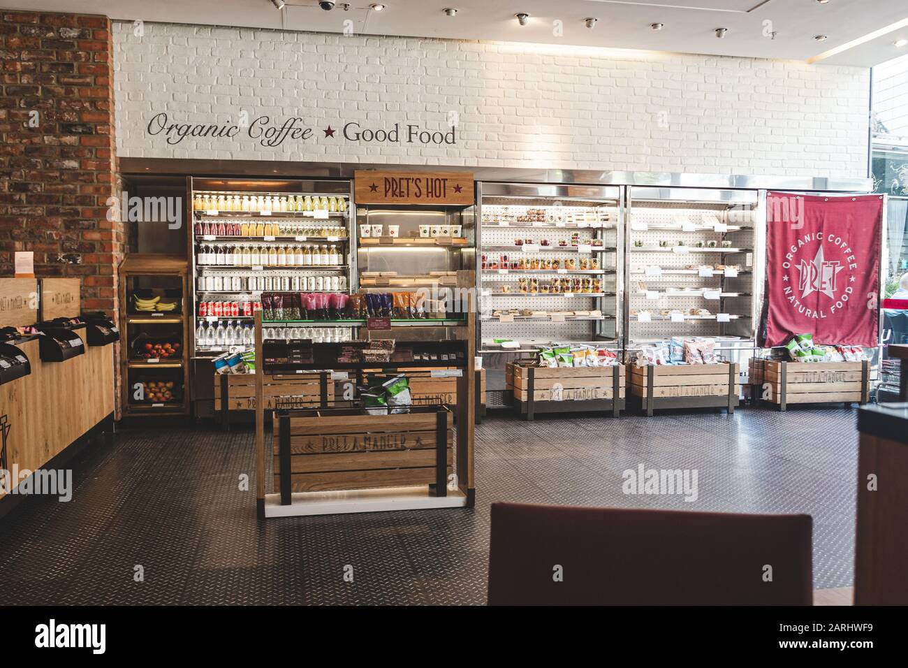Cafe fridge with drinks and sandwiches hi-res stock photography and ...