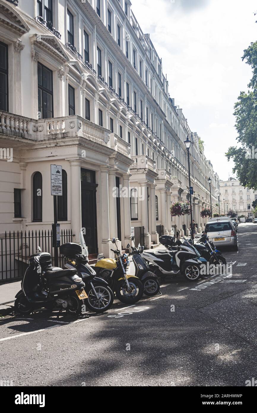 London/UK - 22/07/19: Regency white stucco terraced townhouses on ...