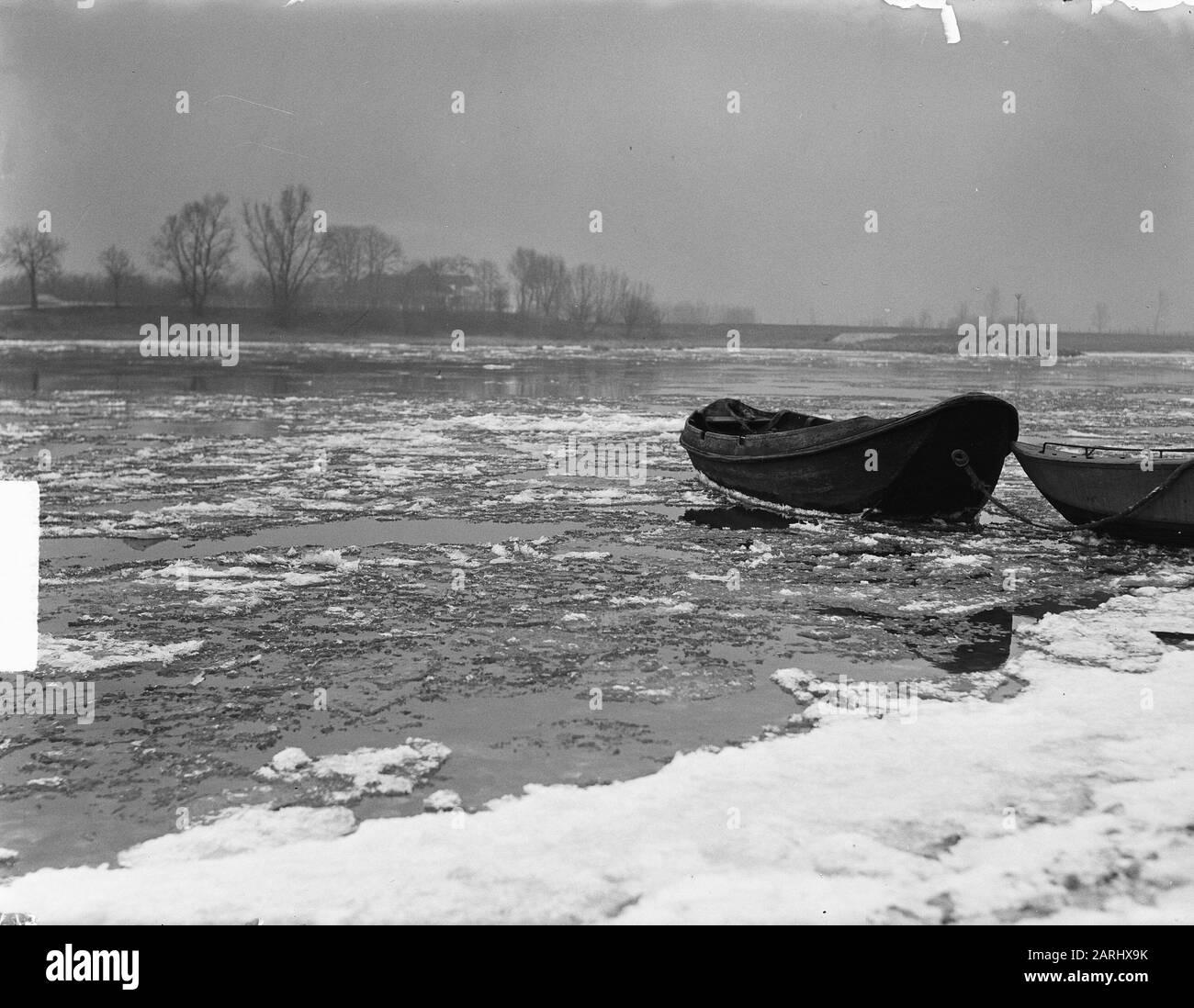 Ice and rivers hi-res stock photography and images - Alamy
