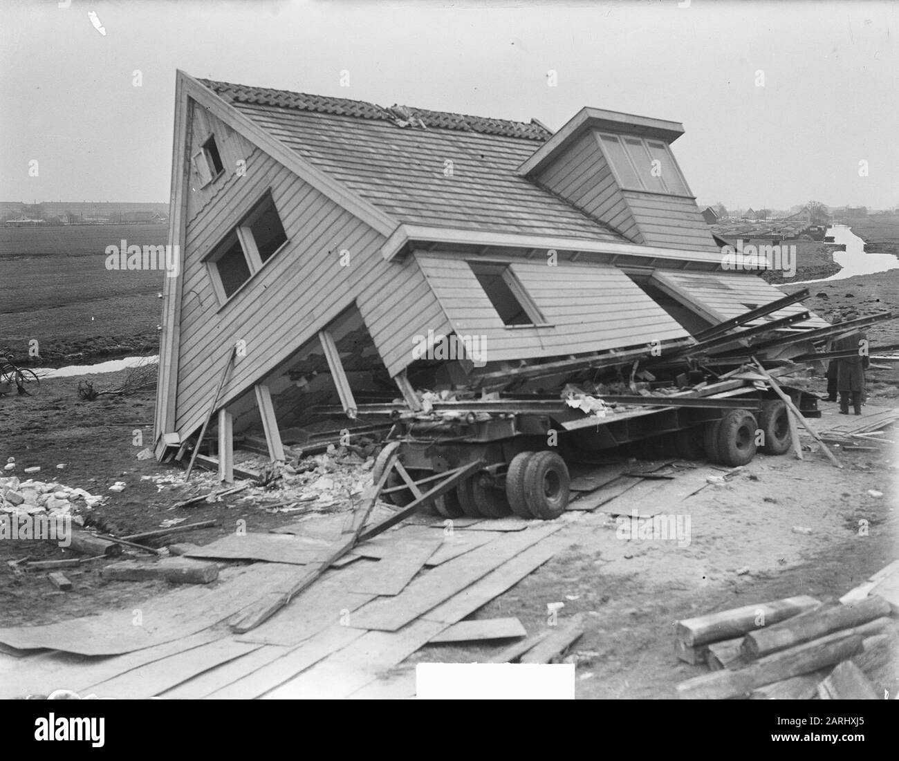 House van farmer collapsed Date: March 6, 1950 Keywords: houses Stock ...
