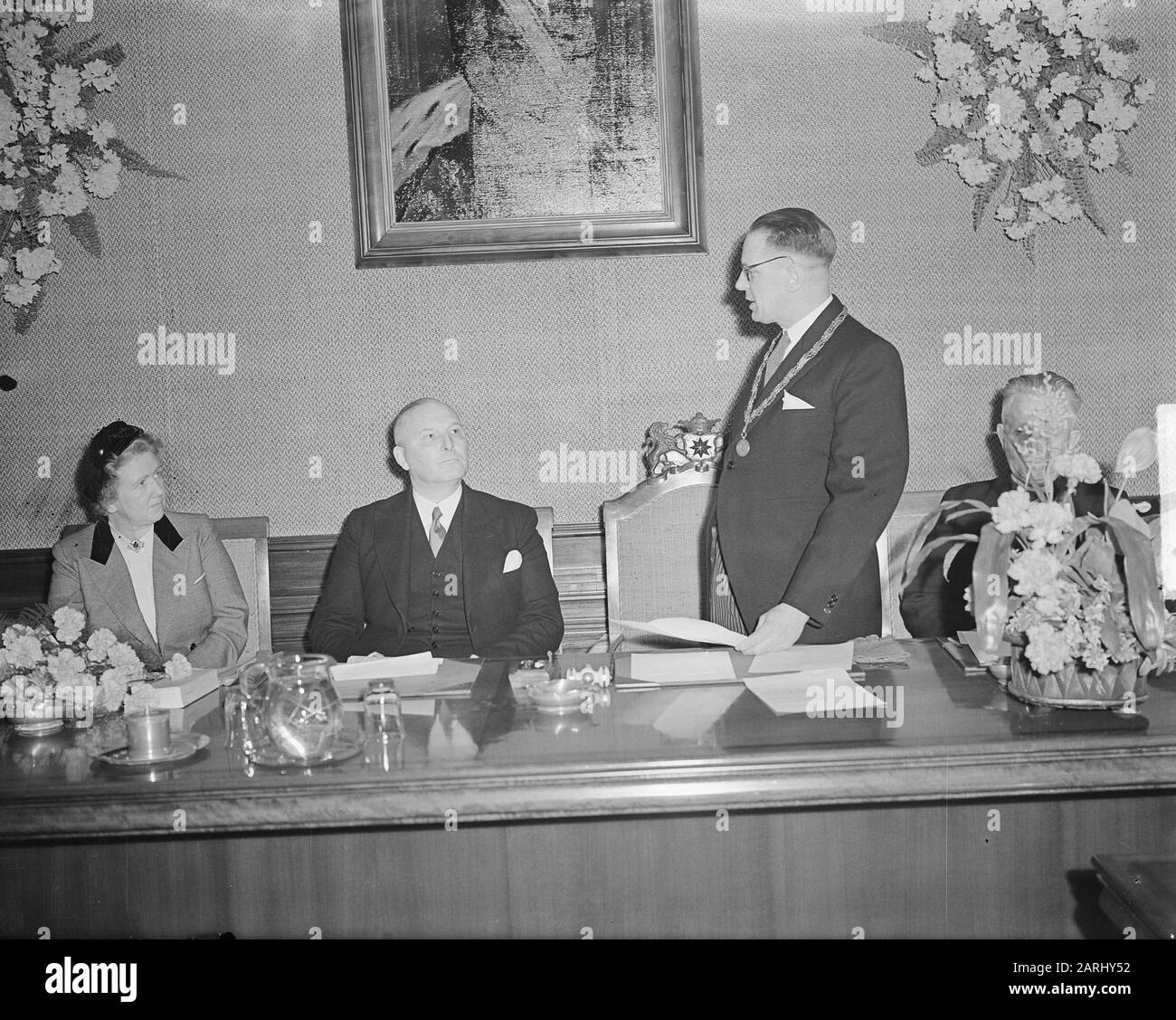 Installation mayor witschey hi-res stock photography and images - Alamy