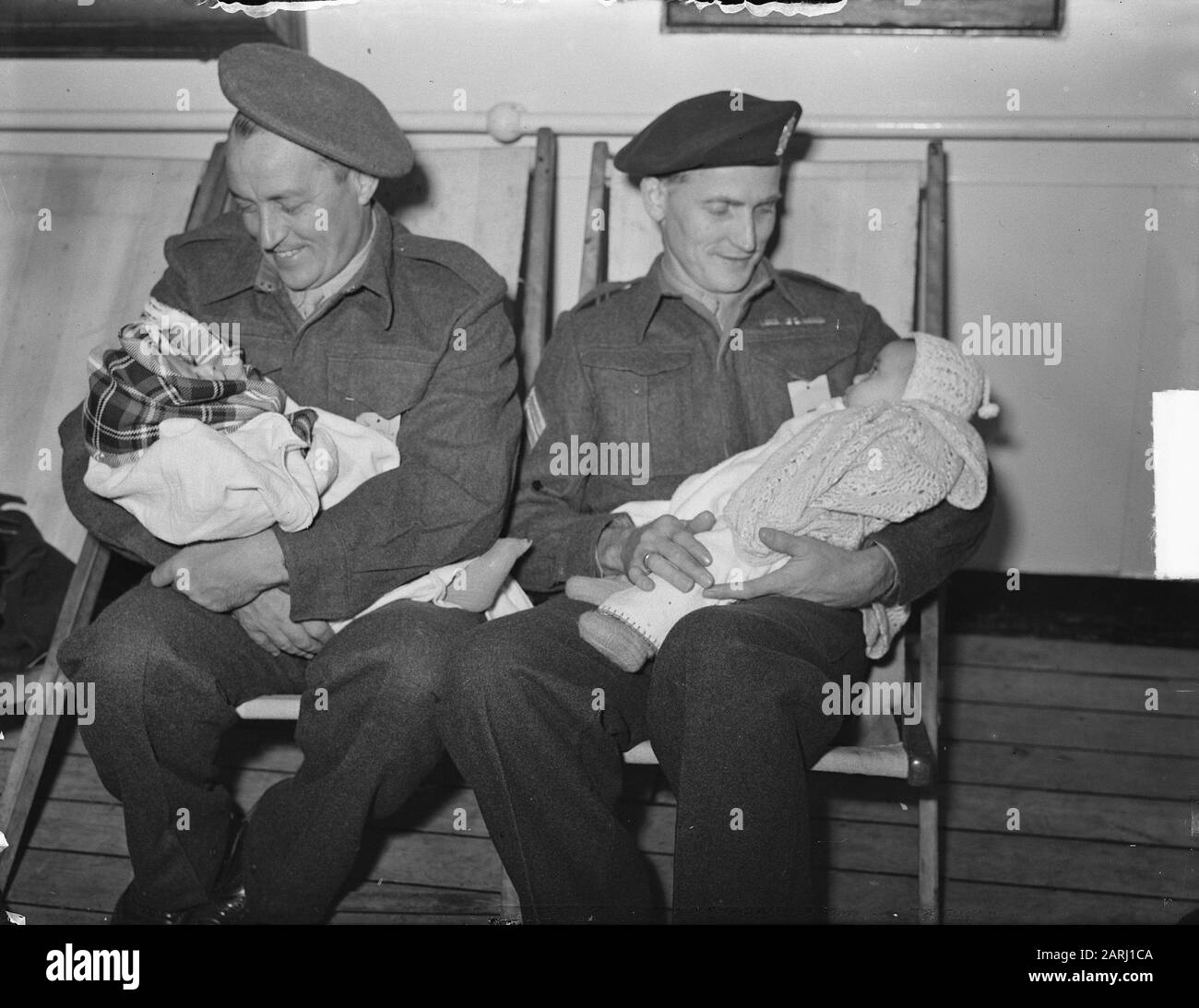 English troop transport ship 'Chitral' with 700 members of the former ...