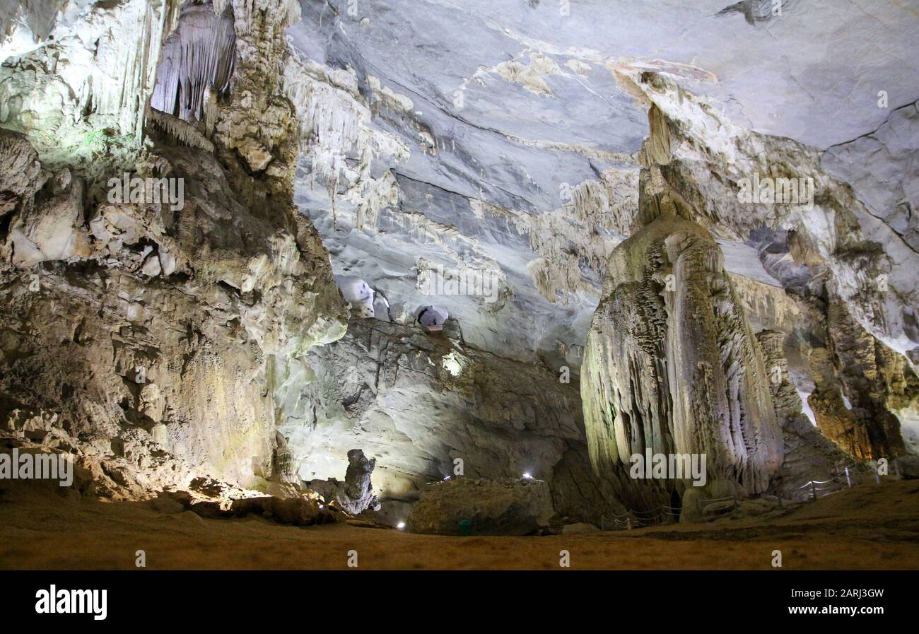 Huge Cave in Vietnam full of stalagmites and stalactites Stock Photo ...