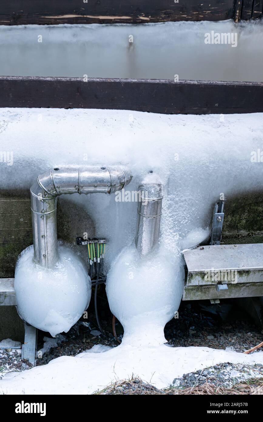 Ice pipes hi-res stock photography and images - Alamy