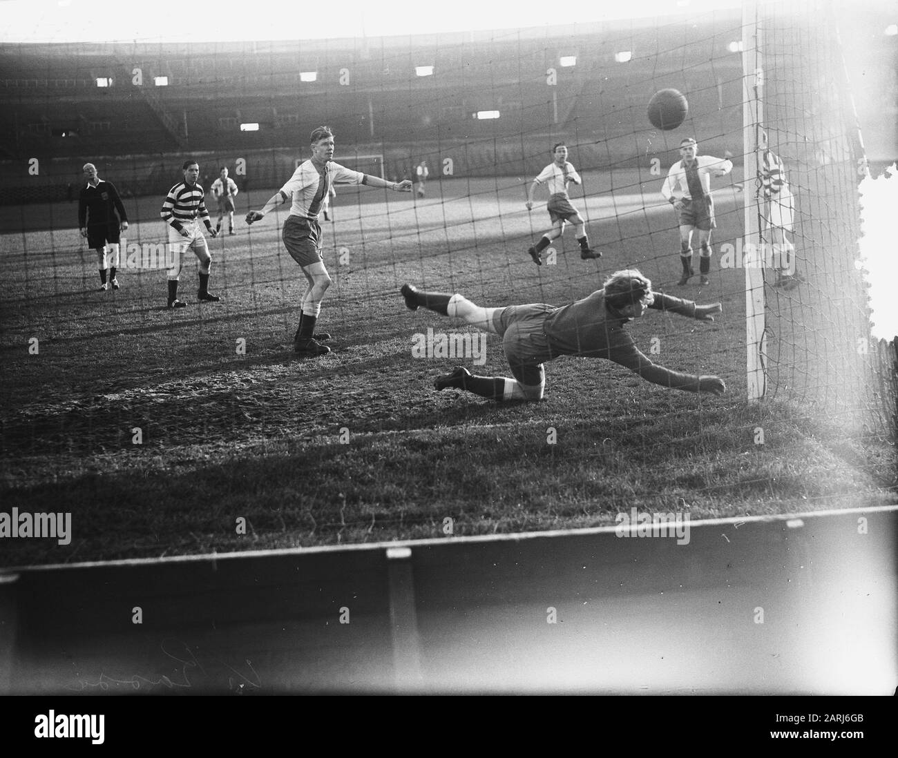 21 december 1952 hi-res stock photography and images - Alamy