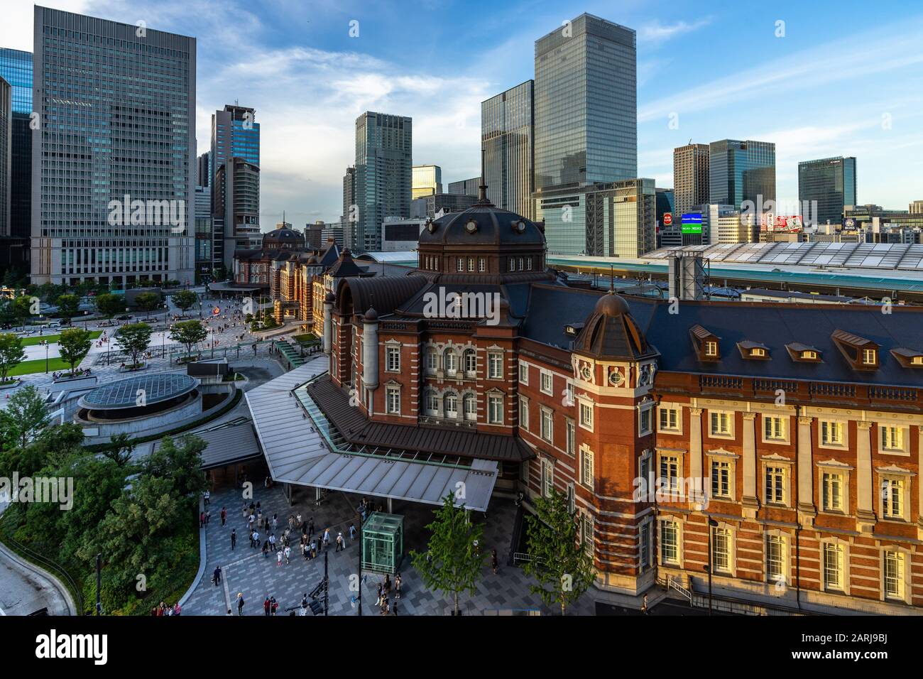 View of Tokyo Station. Served by Shinkansen high-speed rail lines ...