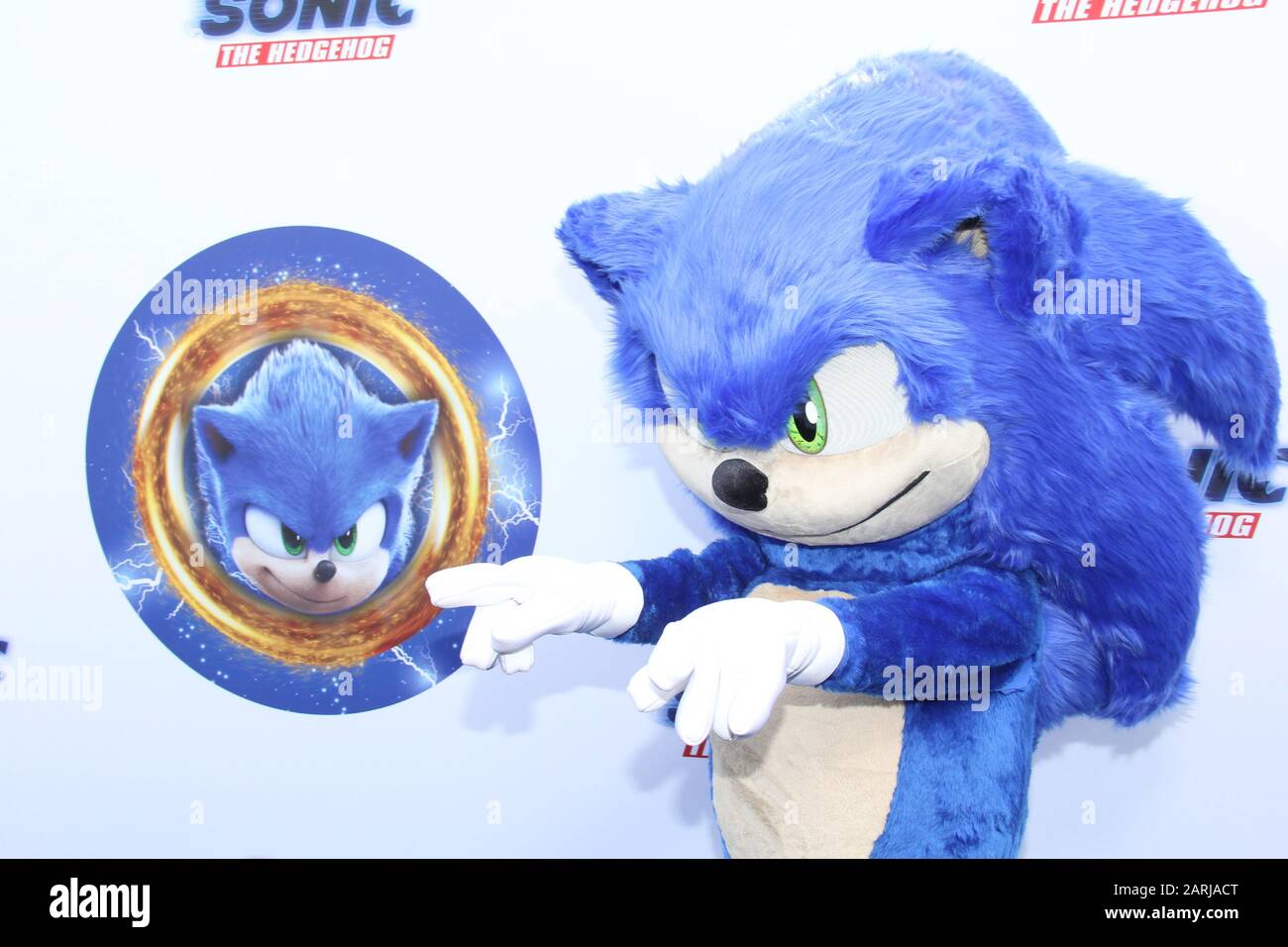 Sonic The Hedgehog at the Paramount Pictures "Sonic The Hedgehog" Fan ...