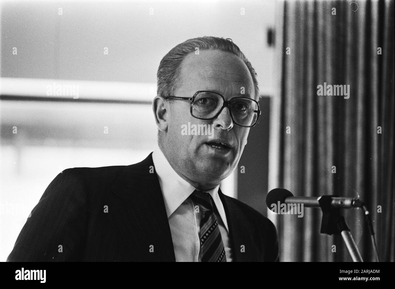 Sport report Black and White Stock Photos & Images - Alamy