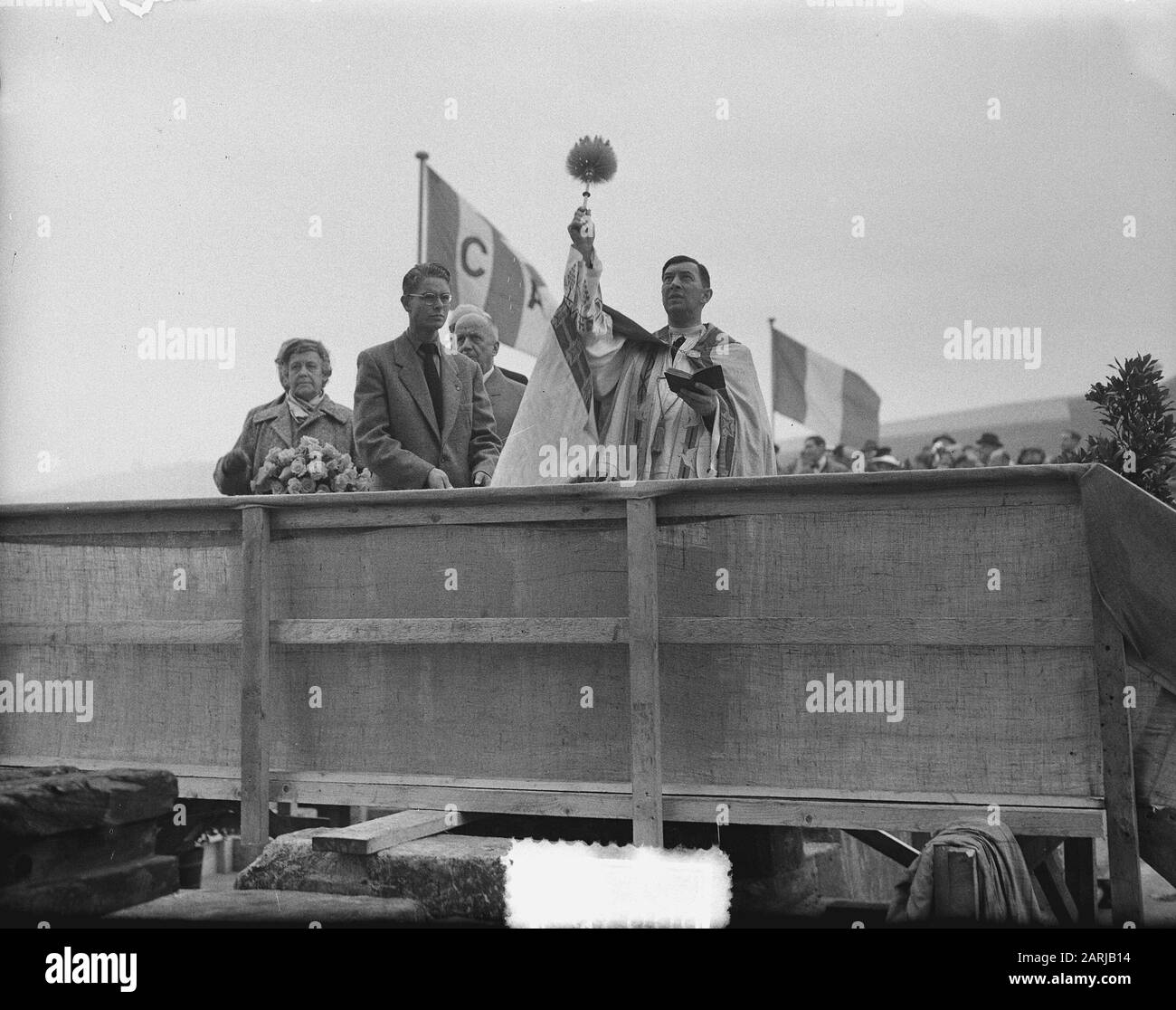 1950s ship launch hi-res stock photography and images - Alamy