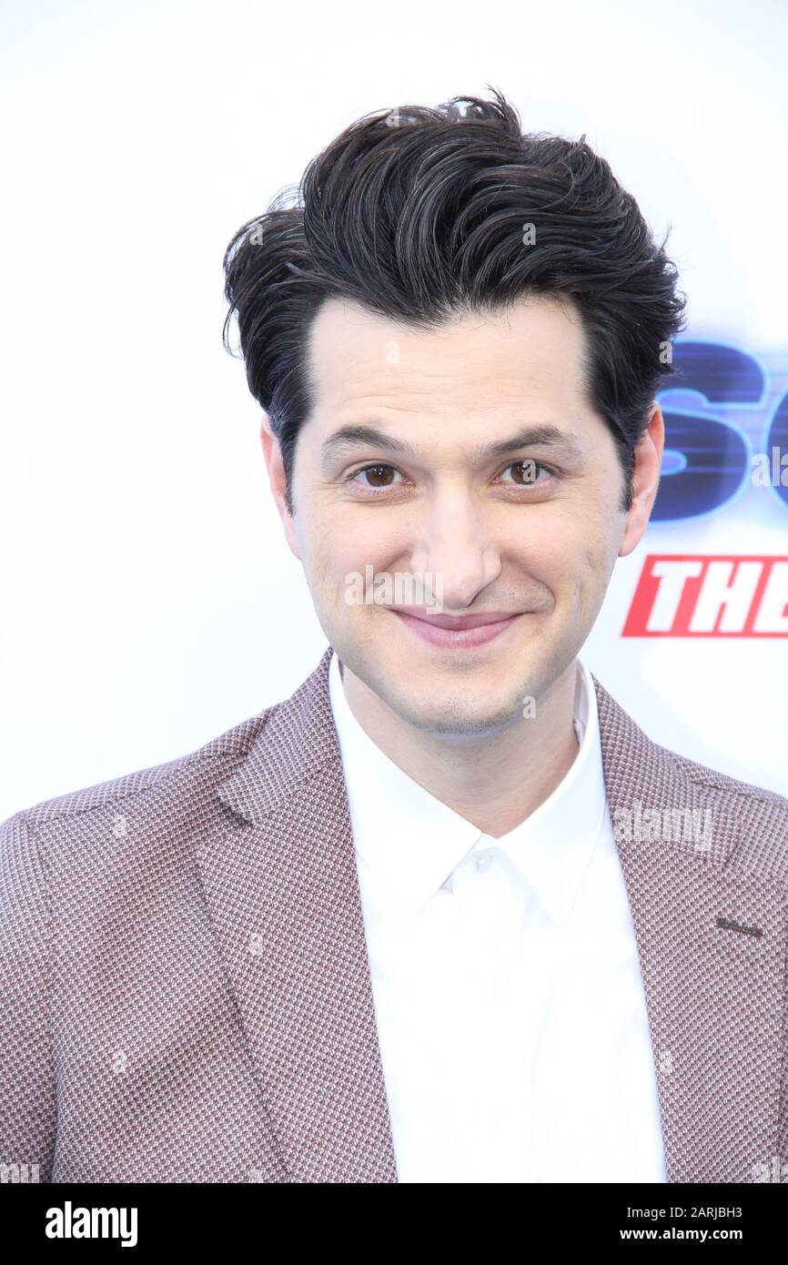 Ben Schwartz at the Paramount Pictures "Sonic The Hedgehog" Fan Event ...