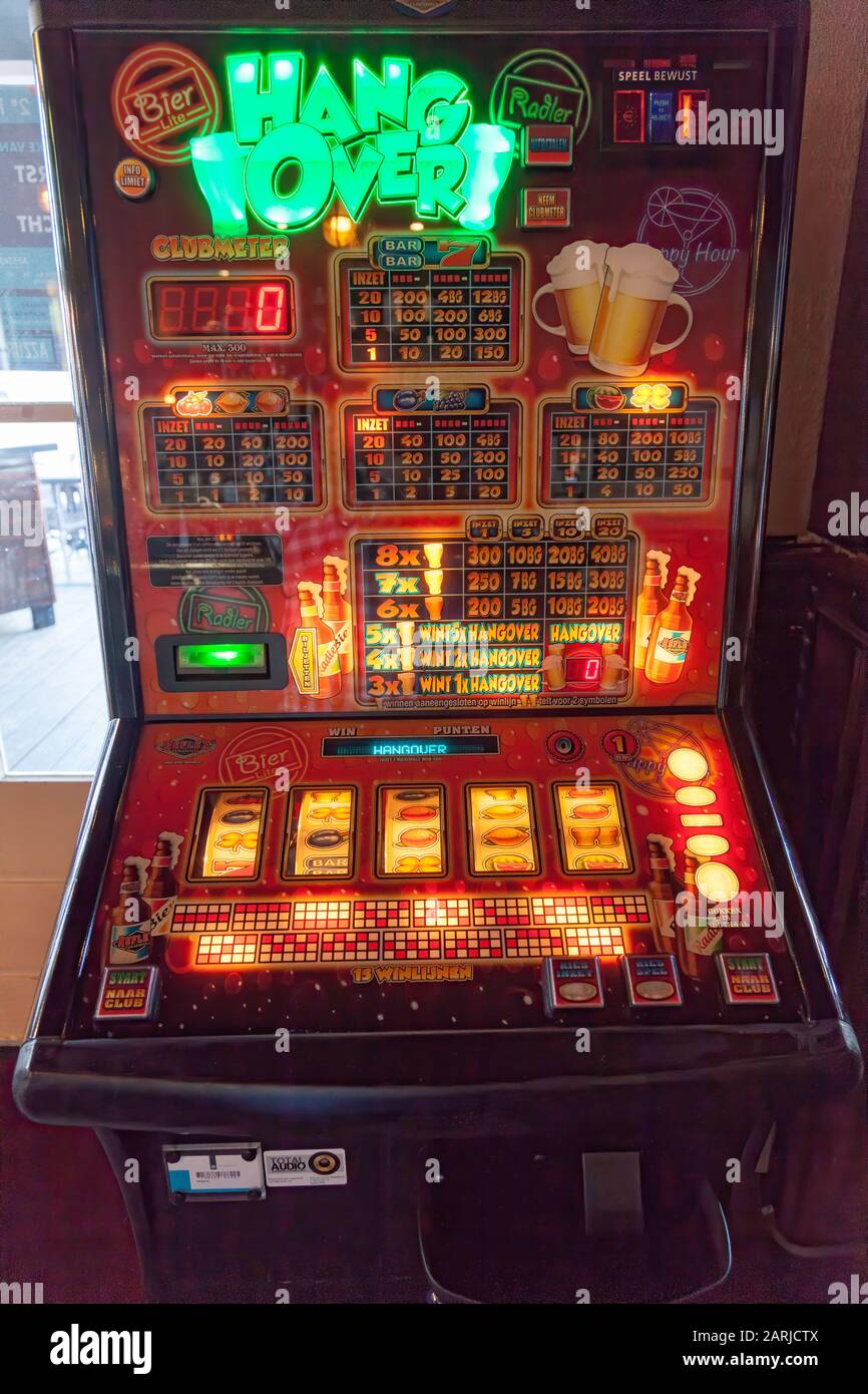 Electric game hi-res stock photography and images - Alamy