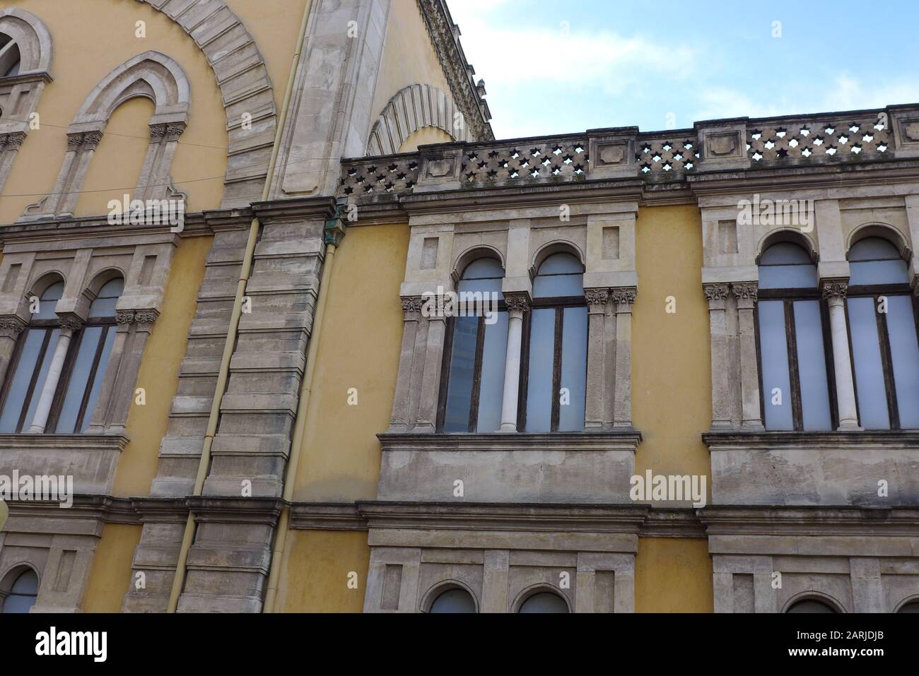 Ottoman empire windows windows hi-res stock photography and images - Alamy