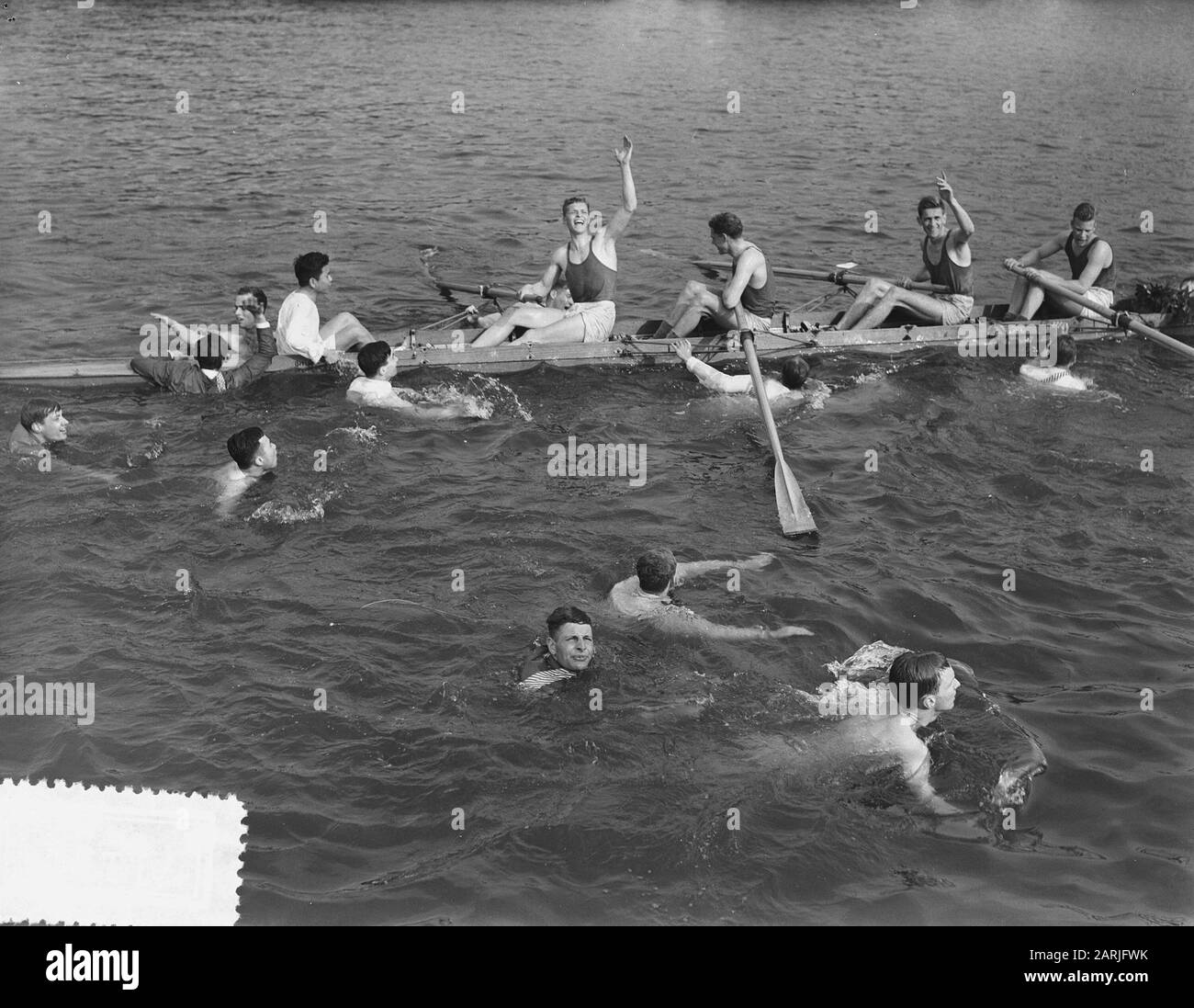 Varsity Amsterdam Rijnkanaal, C. W. Dekker (stroke) Date: May 1, 1955 ...