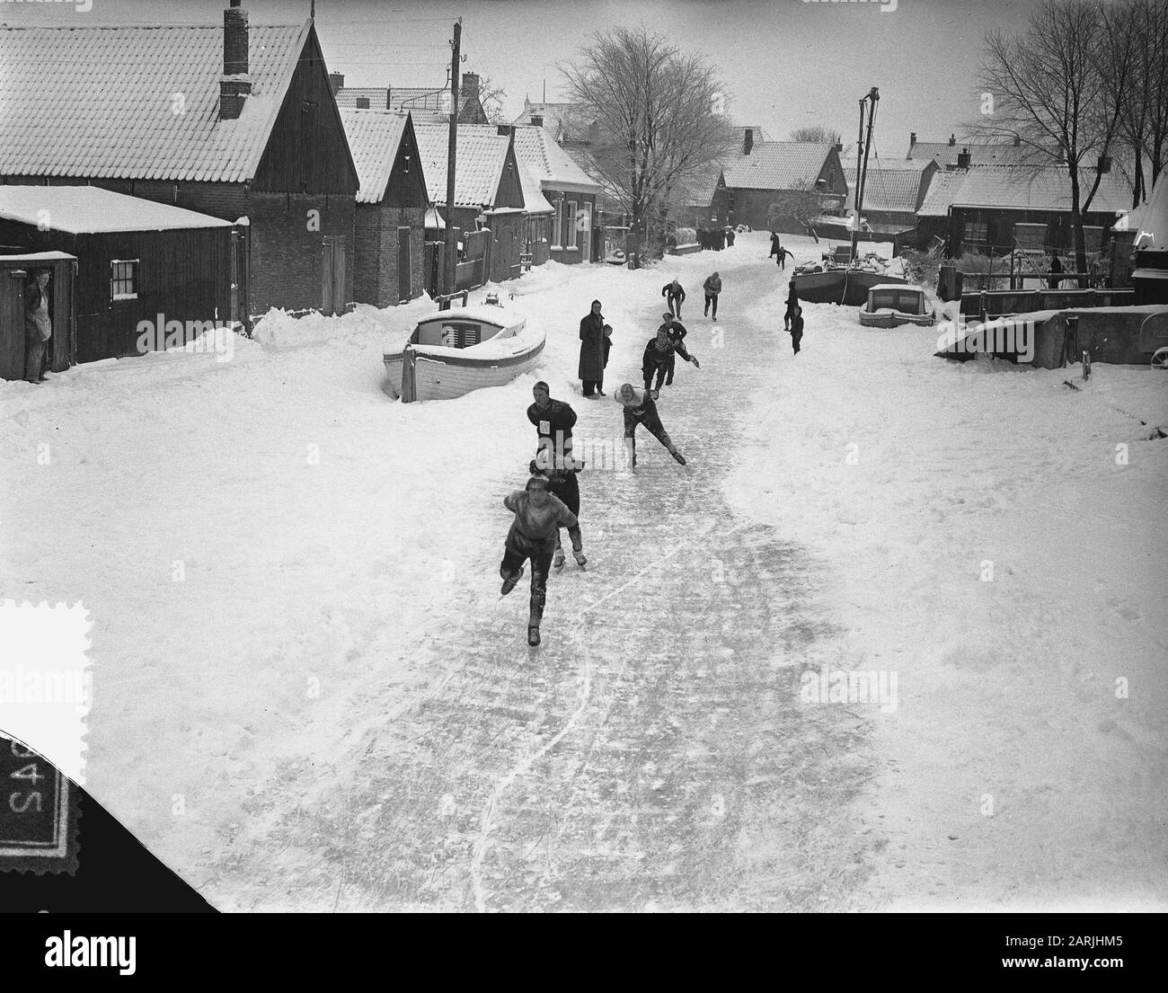 Elfstedentocht. Overview Date: February 14, 1956 Keywords: overviews ...