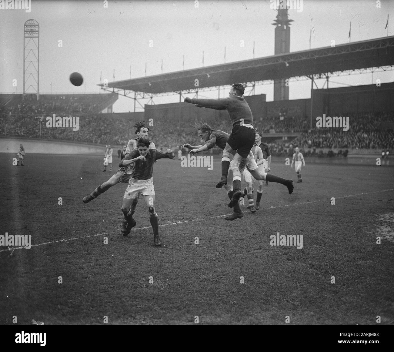 Match dws hi-res stock photography and images - Alamy