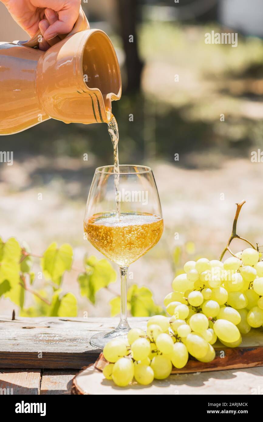 Georgia wine amber hi-res stock photography and images - Alamy