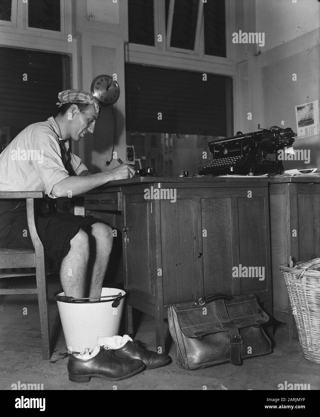 June temperature Black and White Stock Photos & Images - Alamy