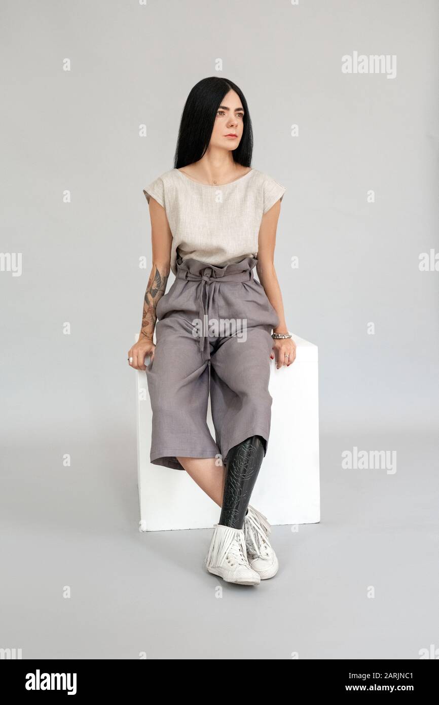 Amputee girl hi-res stock photography and images - Alamy