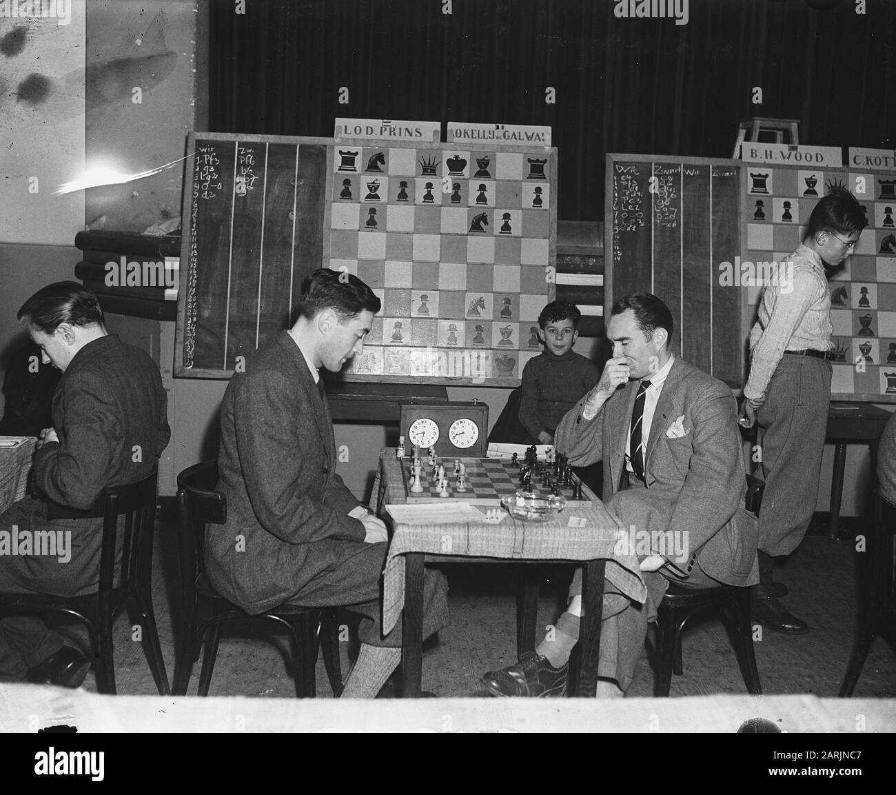 Okelly vs hi-res stock photography and images - Alamy