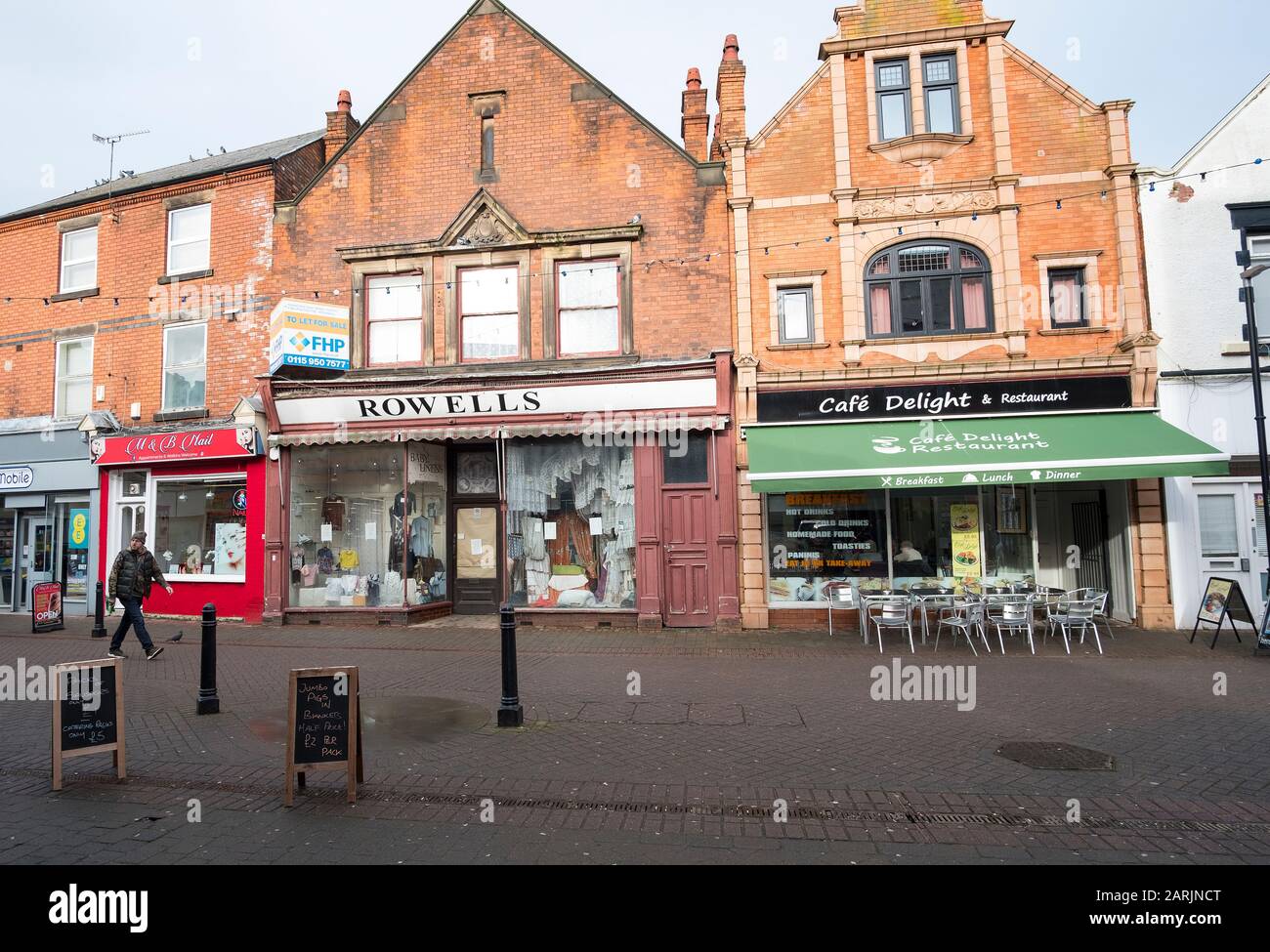 Old Fashioned Shop Front Window High Resolution Stock Photography and ...