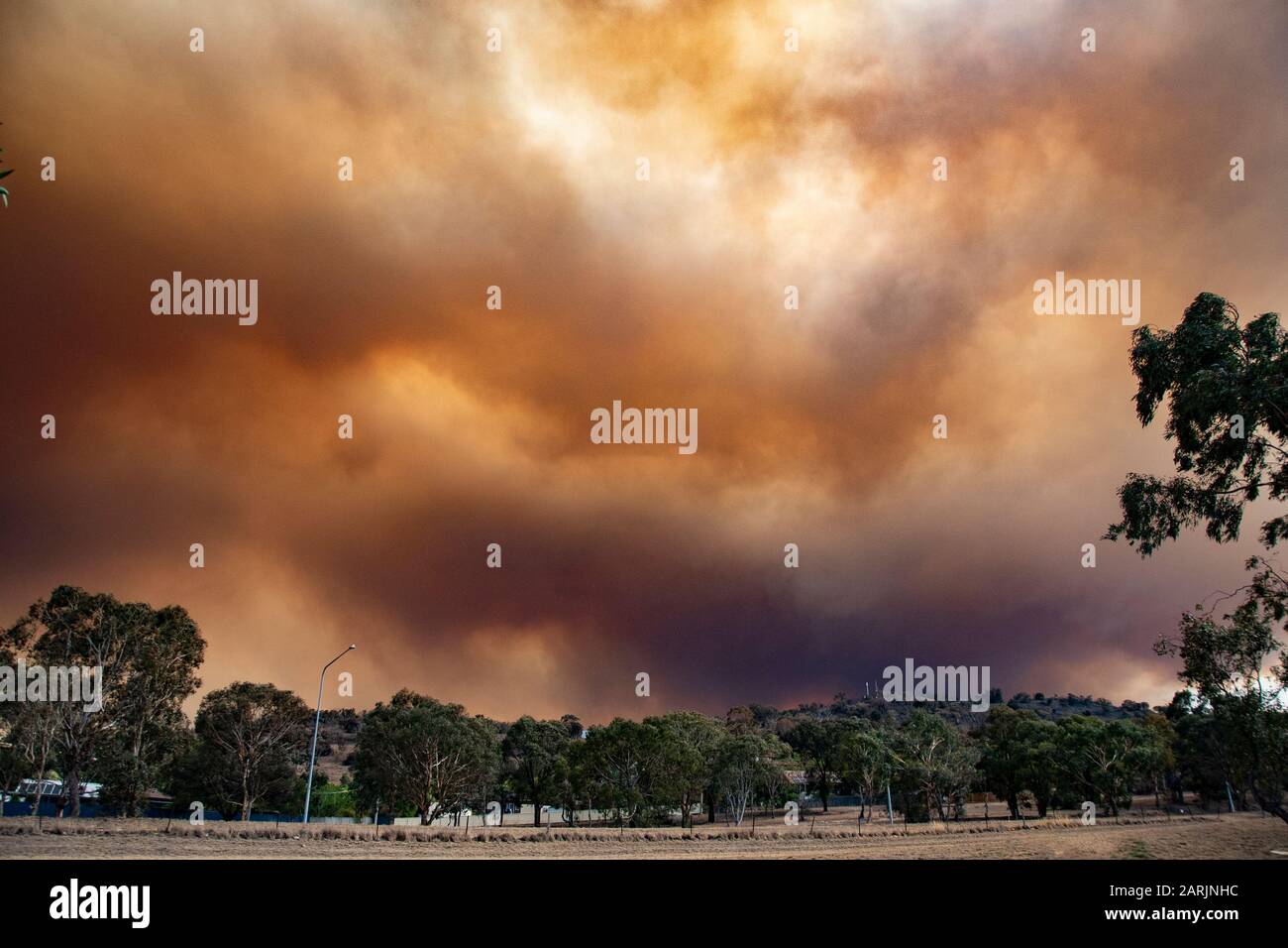 Orroral Valley, NSW, bushfire smoke over Theodore, Canberra, ACT. 28/01 ...