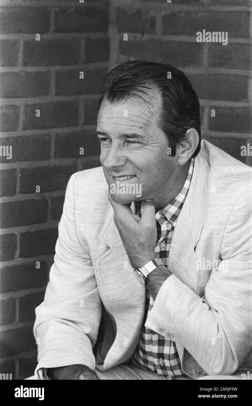 Referee Frans Derks High Resolution Stock Photography and Images - Alamy