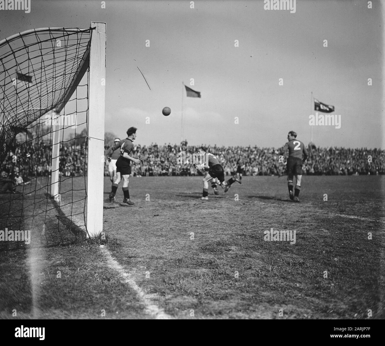 Game scaffolding Black and White Stock Photos & Images - Alamy