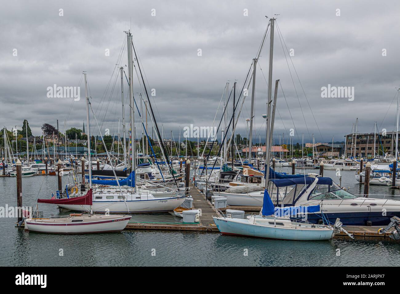 Blue line boats tourism hi-res stock photography and images - Alamy