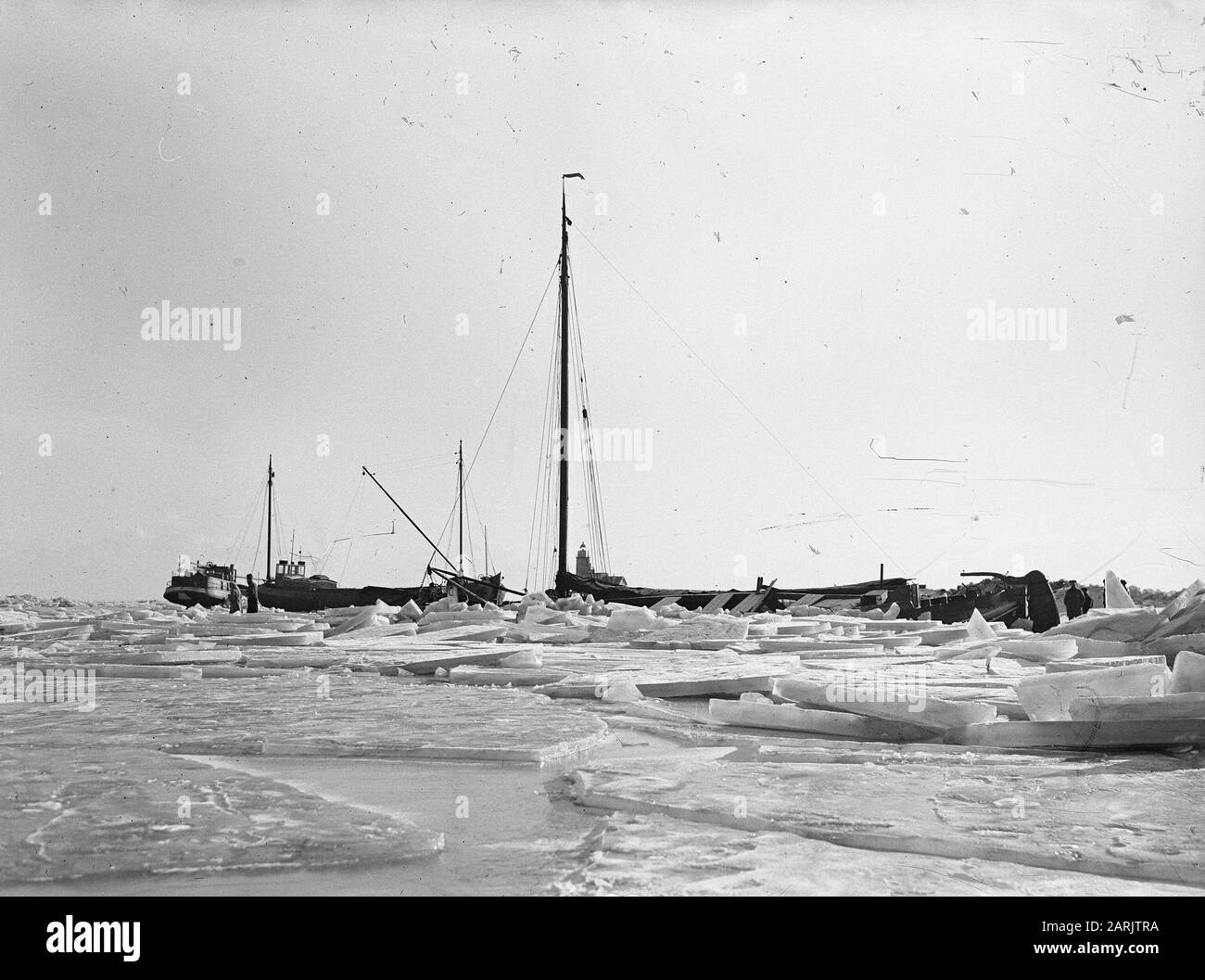 Ice spell Black and White Stock Photos & Images - Alamy